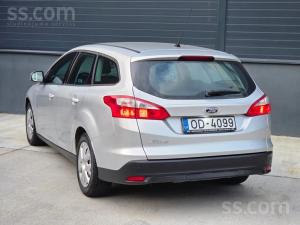 Pelēks Ford Focus 2014 Rīga, ar dzinēja tilpumu 1.60 L un nobraukumu 236 tūkst. km par 2990 €, foto 32 vietnē AUTOMOTO.COM.LV