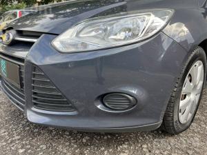 Pelēks Ford Focus 2014 Liepāja, ar dzinēja tilpumu 1.60 L un nobraukumu 289 tūkst. km par 3450 €, foto 4 vietnē AUTOMOTO.COM.LV