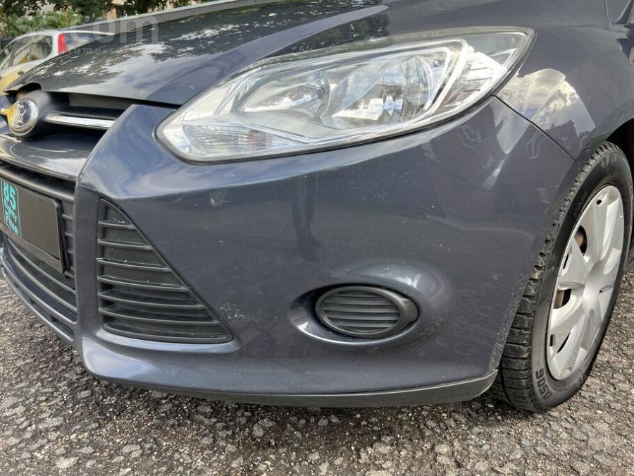 Pelēks Ford Focus 2014 Liepāja, ar dzinēja tilpumu 1.60 L un nobraukumu 289 tūkst. km par 3450 €, foto 4 vietnē AUTOMOTO.COM.LV
