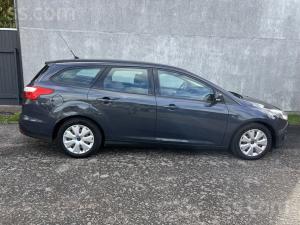 Pelēks Ford Focus 2014 Liepāja, ar dzinēja tilpumu 1.60 L un nobraukumu 289 tūkst. km par 3450 €, foto 5 vietnē AUTOMOTO.COM.LV