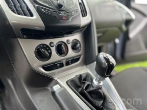 Pelēks Ford Focus 2014 Liepāja, ar dzinēja tilpumu 1.60 L un nobraukumu 289 tūkst. km par 3450 €, foto 9 vietnē AUTOMOTO.COM.LV
