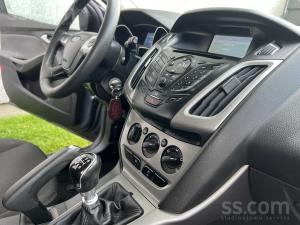 Pelēks Ford Focus 2014 Liepāja, ar dzinēja tilpumu 1.60 L un nobraukumu 289 tūkst. km par 3450 €, foto 21 vietnē AUTOMOTO.COM.LV