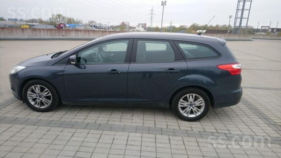 Pelēks Ford Focus 2014 Rīga, ar dzinēja tilpumu 1.60 L un nobraukumu 314 tūkst. km par 3090 €, foto 3 vietnē AUTOMOTO.COM.LV