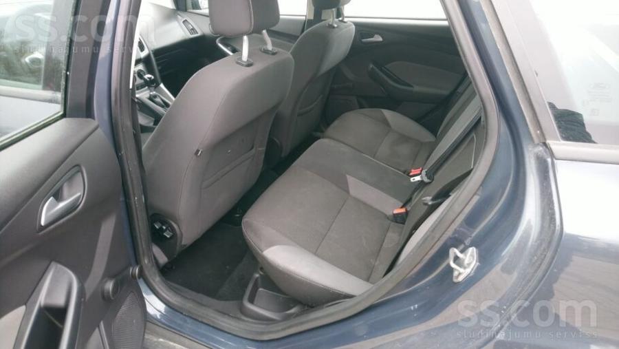 Pelēks Ford Focus 2014 Rīga, ar dzinēja tilpumu 1.60 L un nobraukumu 314 tūkst. km par 3090 €, foto 6 vietnē AUTOMOTO.COM.LV