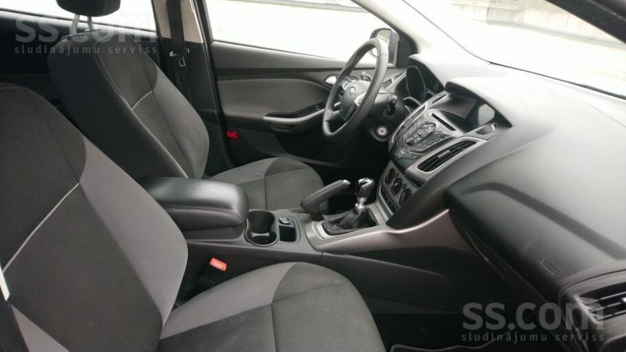 Pelēks Ford Focus 2014 Rīga, ar dzinēja tilpumu 1.60 L un nobraukumu 314 tūkst. km par 3090 €, foto 8 vietnē AUTOMOTO.COM.LV