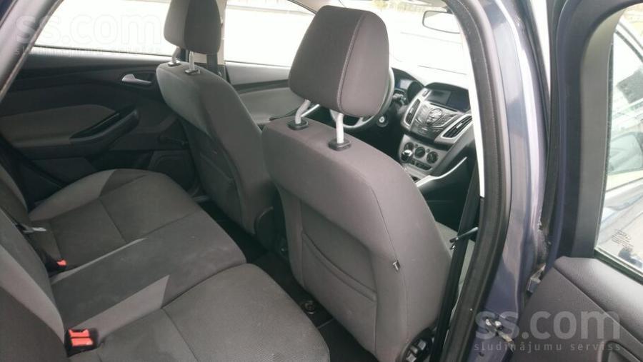 Pelēks Ford Focus 2014 Rīga, ar dzinēja tilpumu 1.60 L un nobraukumu 314 tūkst. km par 3090 €, foto 10 vietnē AUTOMOTO.COM.LV