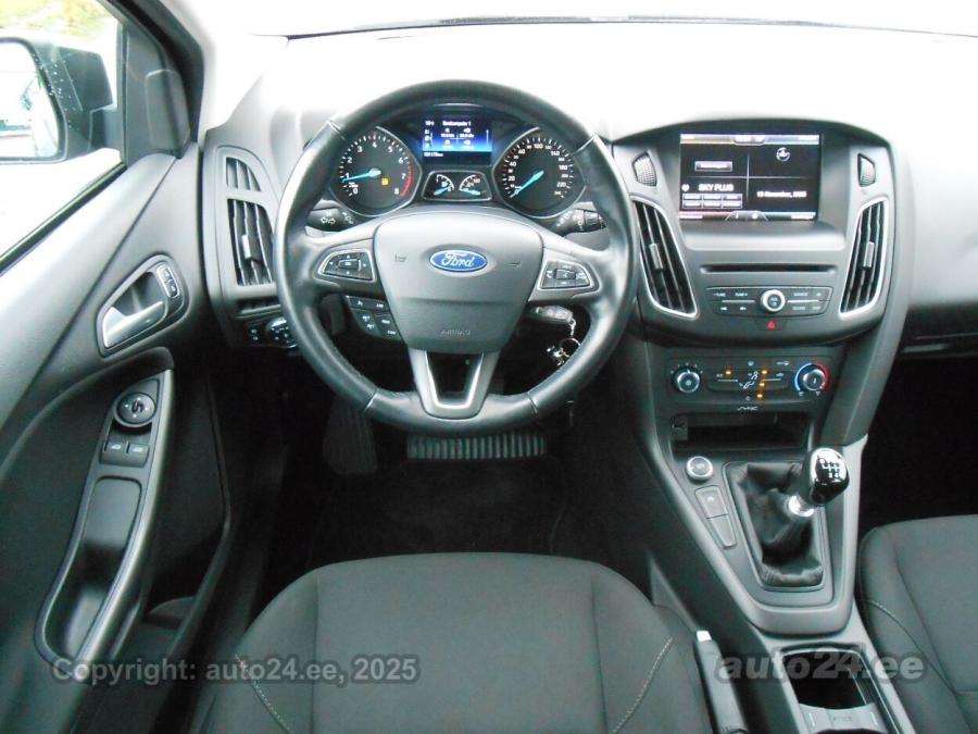 Pelēks Ford Focus 2015 Viljandi, ar dzinēja tilpumu 1.00 L un nobraukumu 151 tūkst. km par 5490 €, foto 5 vietnē AUTOMOTO.COM.LV