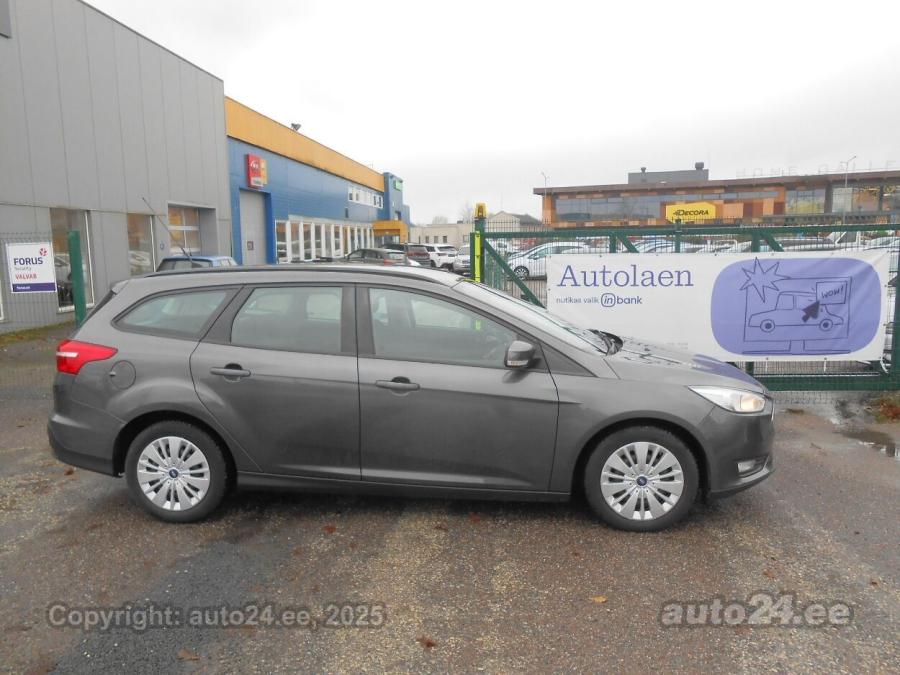 Pelēks Ford Focus 2015 Viljandi, ar dzinēja tilpumu 1.00 L un nobraukumu 151 tūkst. km par 5490 €, foto 16 vietnē AUTOMOTO.COM.LV