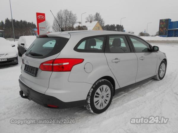 Pelēks Ford Focus 2015 Viljandi, ar dzinēja tilpumu 1.50 L un nobraukumu 188 tūkst. km par 5890 €, foto 2 vietnē AUTOMOTO.COM.LV