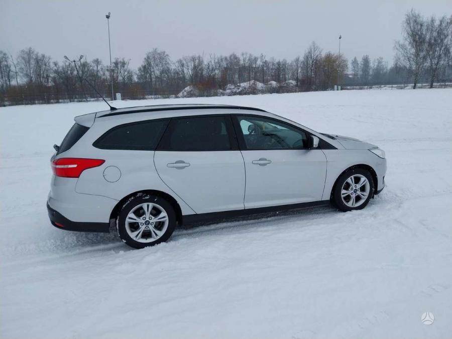 Grey Ford Focus 2015 in Marijampole, with an engine capacity of 1.50 L and mileage of 235 thousand km for 4750 €, photo 2 on AUTOMOTO.COM.LV