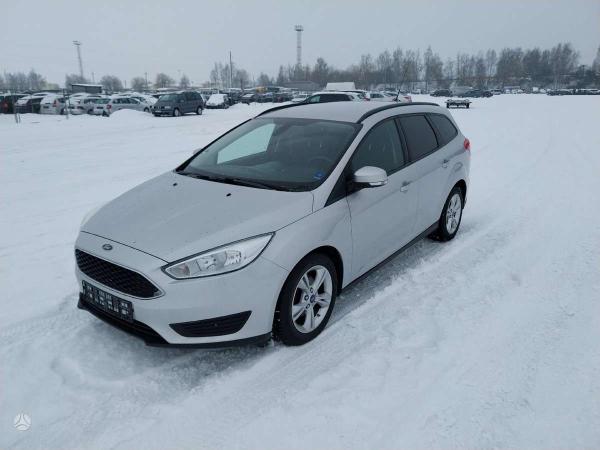 Pelēks Ford Focus 2015 Marijampole, ar dzinēja tilpumu 1.50 L un nobraukumu 235 tūkst. km par 4750 €, foto 4 vietnē AUTOMOTO.COM.LV