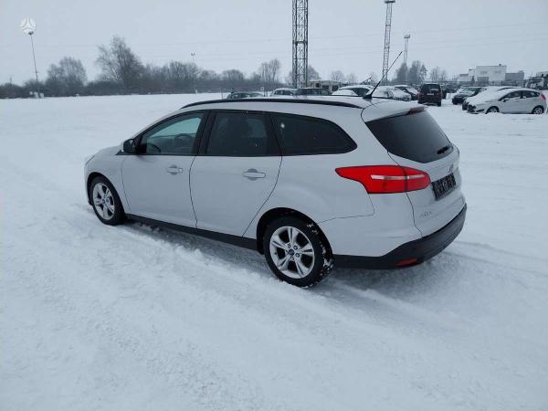Pelēks Ford Focus 2015 Marijampole, ar dzinēja tilpumu 1.50 L un nobraukumu 235 tūkst. km par 4750 €, foto 5 vietnē AUTOMOTO.COM.LV