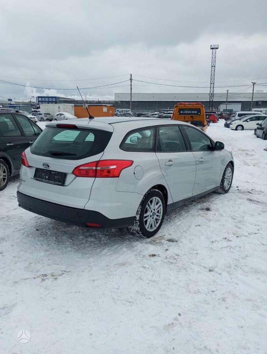 Grey Ford Focus 2015 in Kaunas, with an engine capacity of 1.50 L and mileage of 160 thousand km for 4900 €, photo 6 on AUTOMOTO.COM.LV