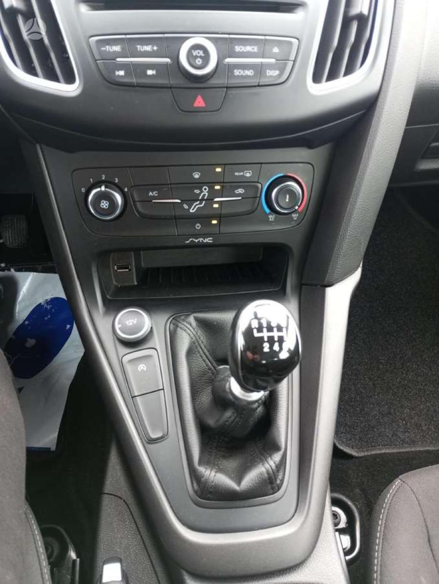 Grey Ford Focus 2015 in Kaunas, with an engine capacity of 1.50 L and mileage of 160 thousand km for 4900 €, photo 18 on AUTOMOTO.COM.LV