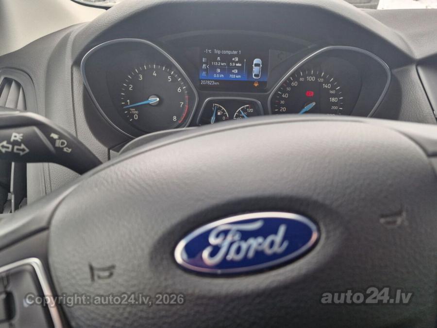Grey Ford Focus 2015 in Parnu, with an engine capacity of 1.00 L and mileage of 208 thousand km for 5000 €, photo 12 on AUTOMOTO.COM.LV