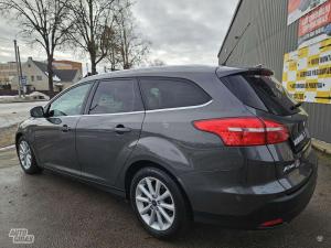 Pelēks Ford Focus 2015 Šauļi, ar dzinēja tilpumu 1.00 L un nobraukumu 213 tūkst. km par 5950 €, foto 5 vietnē AUTOMOTO.COM.LV