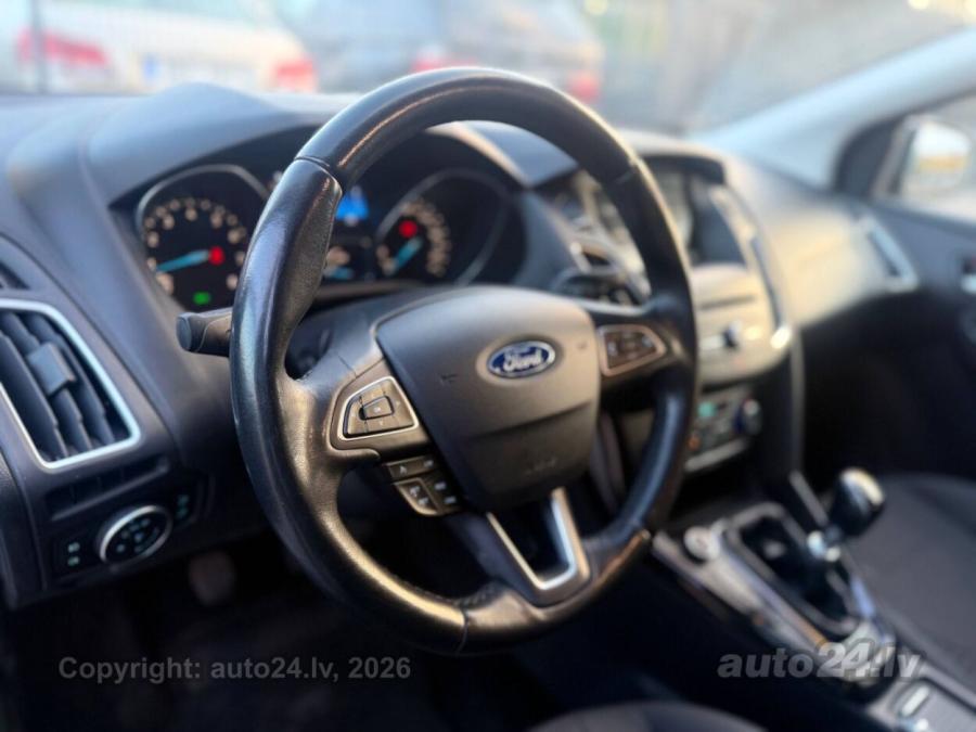 Pelēks Ford Focus 2015 Tallina, ar dzinēja tilpumu 1.00 L un nobraukumu 197 tūkst. km par 4499 €, foto 13 vietnē AUTOMOTO.COM.LV