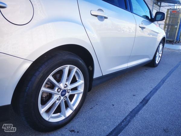 Pelēks Ford Focus 2015 Klaipėda, ar dzinēja tilpumu 1.00 L un nobraukumu 141 tūkst. km par 4590 €, foto 10 vietnē AUTOMOTO.COM.LV