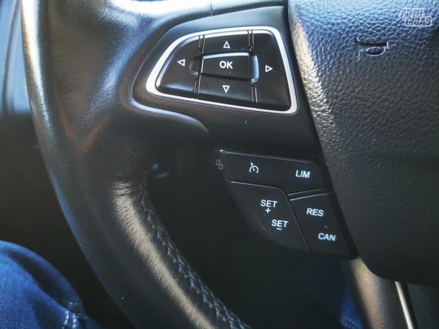 Grey Ford Focus 2015 in Klaipeda, with an engine capacity of 1.00 L and mileage of 141 thousand km for 4590 €, photo 26 on AUTOMOTO.COM.LV