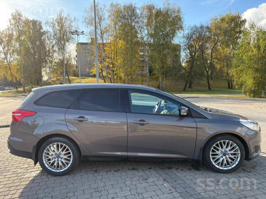 Pelēks Ford Focus 2015 Rēzekne, ar dzinēja tilpumu 1.60 L un nobraukumu 316 tūkst. km par 4000 €, foto 5 vietnē AUTOMOTO.COM.LV