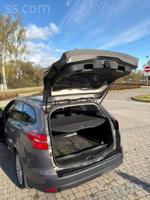 Pelēks Ford Focus 2015 Rēzekne, ar dzinēja tilpumu 1.60 L un nobraukumu 316 tūkst. km par 4000 €, foto 10 vietnē AUTOMOTO.COM.LV