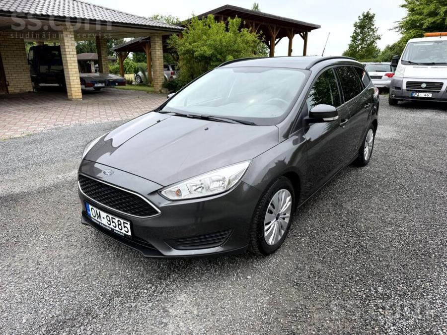 Pelēks Ford Focus 2015 Saldus, ar dzinēja tilpumu 1.00 L un nobraukumu 186 tūkst. km par 4950 €, foto 1 vietnē AUTOMOTO.COM.LV