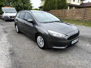 Pelēks Ford Focus 2015 Saldus, ar dzinēja tilpumu 1.00 L un nobraukumu 186 tūkst. km par 4950 €, foto 4 vietnē AUTOMOTO.COM.LV