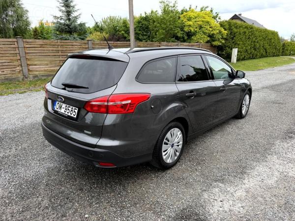 Pelēks Ford Focus 2015 Saldus, ar dzinēja tilpumu 1.00 L un nobraukumu 186 tūkst. km par 4950 €, foto 5 vietnē AUTOMOTO.COM.LV