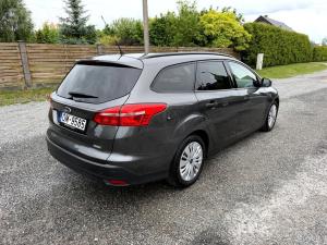 Pelēks Ford Focus 2015 Saldus, ar dzinēja tilpumu 1.00 L un nobraukumu 186 tūkst. km par 4950 €, foto 6 vietnē AUTOMOTO.COM.LV