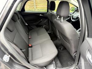 Pelēks Ford Focus 2015 Saldus, ar dzinēja tilpumu 1.00 L un nobraukumu 186 tūkst. km par 4950 €, foto 13 vietnē AUTOMOTO.COM.LV