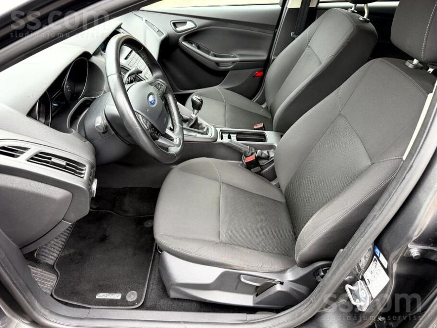 Pelēks Ford Focus 2015 Saldus, ar dzinēja tilpumu 1.00 L un nobraukumu 186 tūkst. km par 4950 €, foto 19 vietnē AUTOMOTO.COM.LV