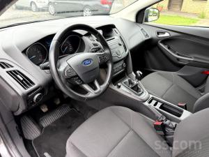 Pelēks Ford Focus 2015 Saldus, ar dzinēja tilpumu 1.00 L un nobraukumu 186 tūkst. km par 4950 €, foto 20 vietnē AUTOMOTO.COM.LV
