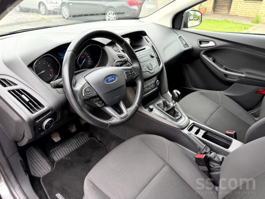 Pelēks Ford Focus 2015 Saldus, ar dzinēja tilpumu 1.00 L un nobraukumu 186 tūkst. km par 4950 €, foto 20 vietnē AUTOMOTO.COM.LV