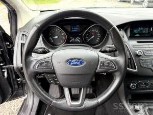 Pelēks Ford Focus 2015 Saldus, ar dzinēja tilpumu 1.00 L un nobraukumu 186 tūkst. km par 4950 €, foto 22 vietnē AUTOMOTO.COM.LV
