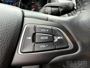 Pelēks Ford Focus 2015 Saldus, ar dzinēja tilpumu 1.00 L un nobraukumu 186 tūkst. km par 4950 €, foto 26 vietnē AUTOMOTO.COM.LV