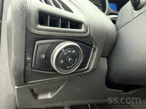 Pelēks Ford Focus 2015 Saldus, ar dzinēja tilpumu 1.00 L un nobraukumu 186 tūkst. km par 4950 €, foto 27 vietnē AUTOMOTO.COM.LV