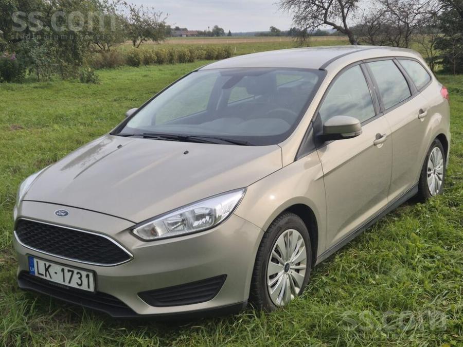 Grey Ford Focus 2015 in Liepaja, with an engine capacity of 1.60 L and mileage of 253 thousand km for 4500 €, photo 6 on AUTOMOTO.COM.LV