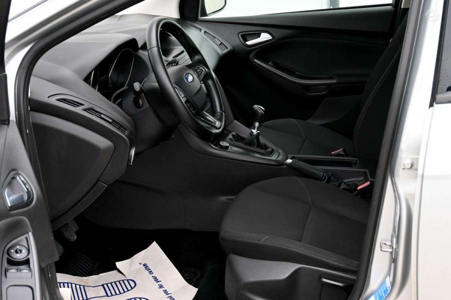 Grey Ford Focus 2015 in Kretinga, with an engine capacity of 1.50 L and mileage of 243 thousand km for 3999 €, photo 13 on AUTOMOTO.COM.LV