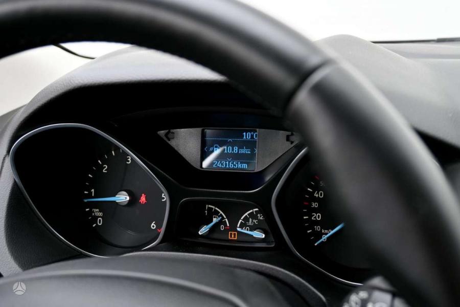 Grey Ford Focus 2015 in Kretinga, with an engine capacity of 1.50 L and mileage of 243 thousand km for 3999 €, photo 27 on AUTOMOTO.COM.LV