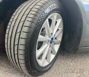 Grey Ford Focus 2015 in Tallinn, with an engine capacity of 2.00 L and mileage of 272 thousand km for 8400 €, photo 9 on AUTOMOTO.COM.LV