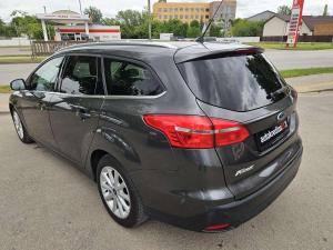 Grey Ford Focus 2015 in Siauliai, with an engine capacity of 1.00 L and mileage of 213 thousand km for 5950 €, photo 6 on AUTOMOTO.COM.LV