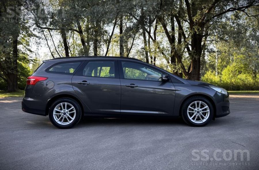 Pelēks Ford Focus 2015 Jūrmala, ar dzinēja tilpumu 1.50 L un nobraukumu 276 tūkst. km par 4999 €, foto 6 vietnē AUTOMOTO.COM.LV