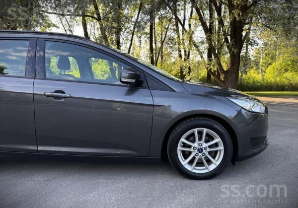 Pelēks Ford Focus 2015 Jūrmala, ar dzinēja tilpumu 1.50 L un nobraukumu 276 tūkst. km par 4999 €, foto 7 vietnē AUTOMOTO.COM.LV