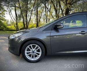 Pelēks Ford Focus 2015 Jūrmala, ar dzinēja tilpumu 1.50 L un nobraukumu 276 tūkst. km par 4999 €, foto 12 vietnē AUTOMOTO.COM.LV