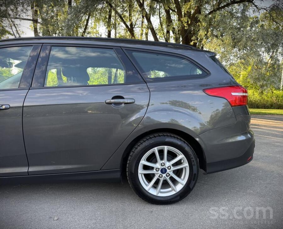 Pelēks Ford Focus 2015 Jūrmala, ar dzinēja tilpumu 1.50 L un nobraukumu 276 tūkst. km par 4999 €, foto 13 vietnē AUTOMOTO.COM.LV