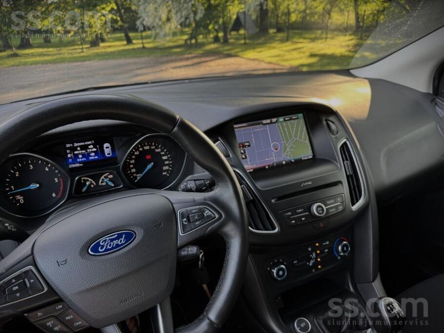 Pelēks Ford Focus 2015 Jūrmala, ar dzinēja tilpumu 1.50 L un nobraukumu 276 tūkst. km par 4999 €, foto 23 vietnē AUTOMOTO.COM.LV
