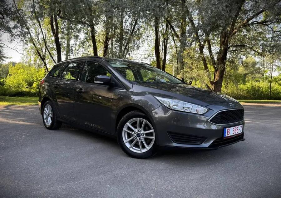 Grey Ford Focus 2015 in Jurmala, with an engine capacity of 1.50 L and mileage of 276 thousand km for 4999 €, photo 4 on AUTOMOTO.COM.LV