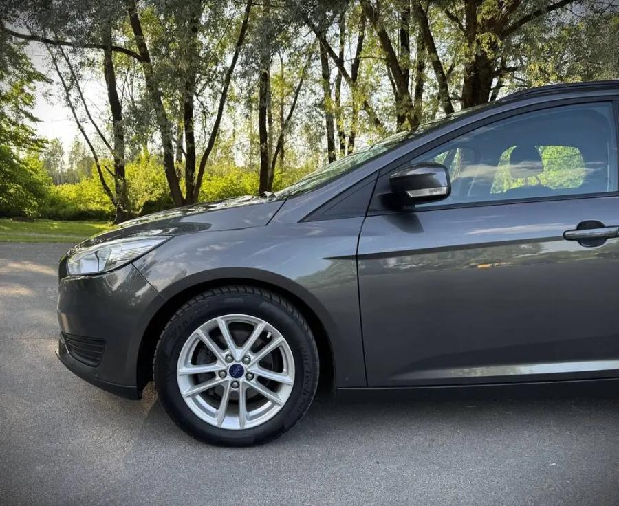 Grey Ford Focus 2015 in Jurmala, with an engine capacity of 1.50 L and mileage of 276 thousand km for 4999 €, photo 12 on AUTOMOTO.COM.LV