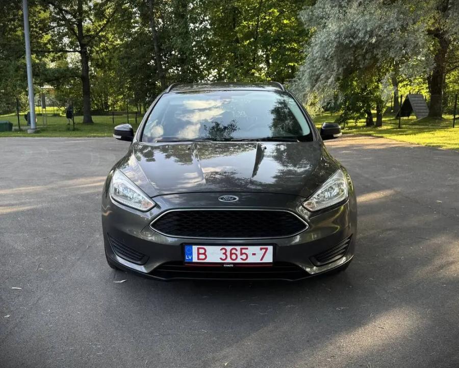 Grey Ford Focus 2015 in Jurmala, with an engine capacity of 1.50 L and mileage of 276 thousand km for 4999 €, photo 15 on AUTOMOTO.COM.LV