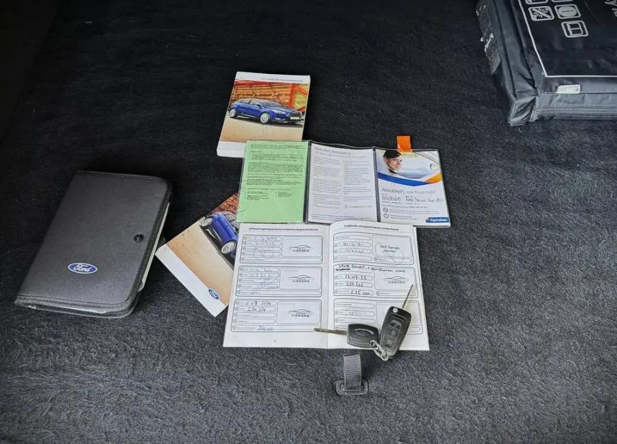 Grey Ford Focus 2015 in Jurmala, with an engine capacity of 1.50 L and mileage of 276 thousand km for 4999 €, photo 21 on AUTOMOTO.COM.LV